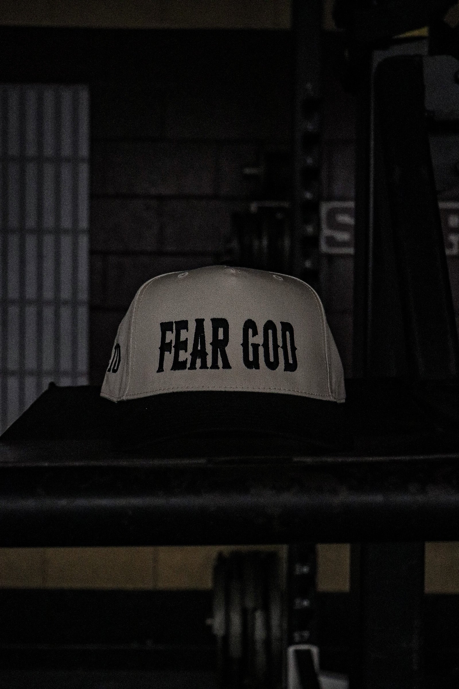 FEAR GOD 5 PANEL HAT IN NATURAL/BLACK – Fear the Lamb